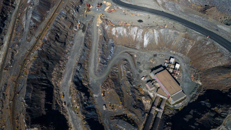 Best Practices for Effective Diamond Mine Camp Management